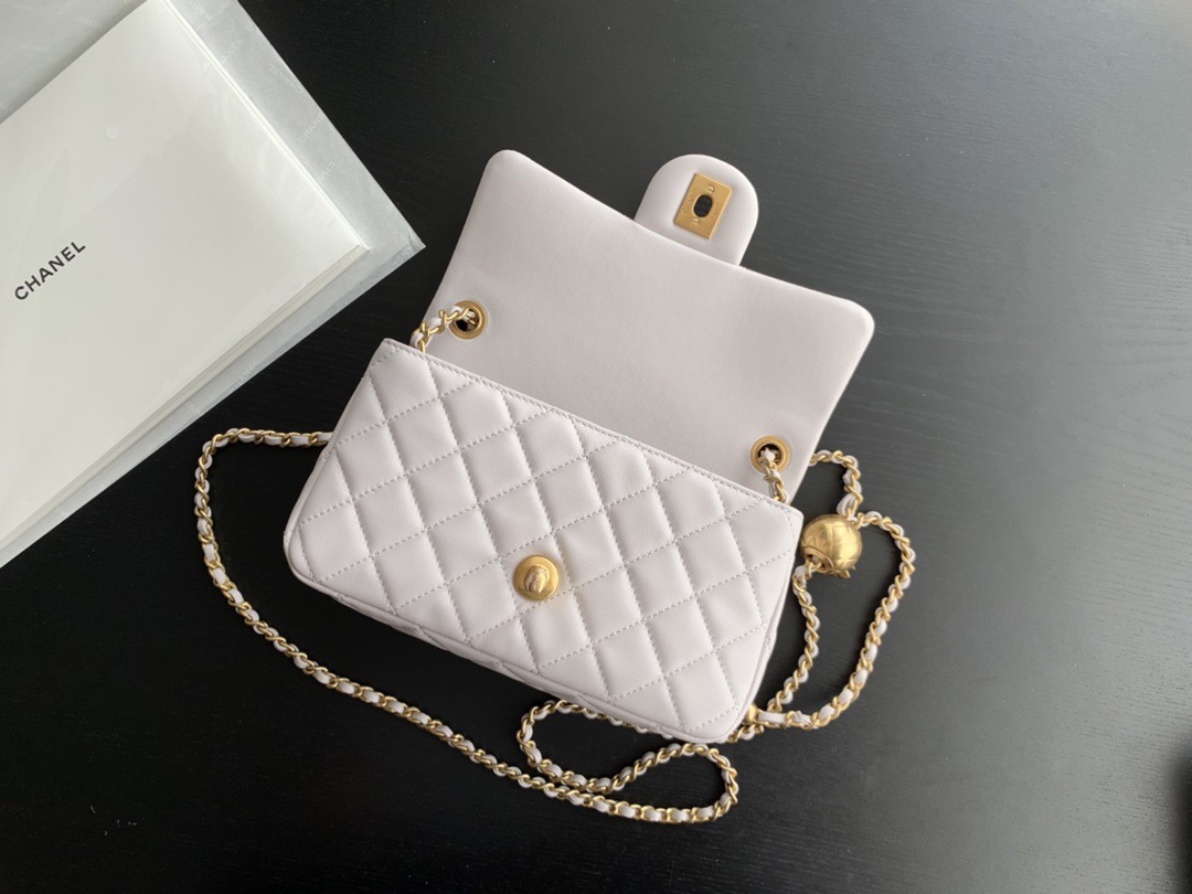 CHANEL Chanel 22B fall and winter new CF series small gold ball large ...